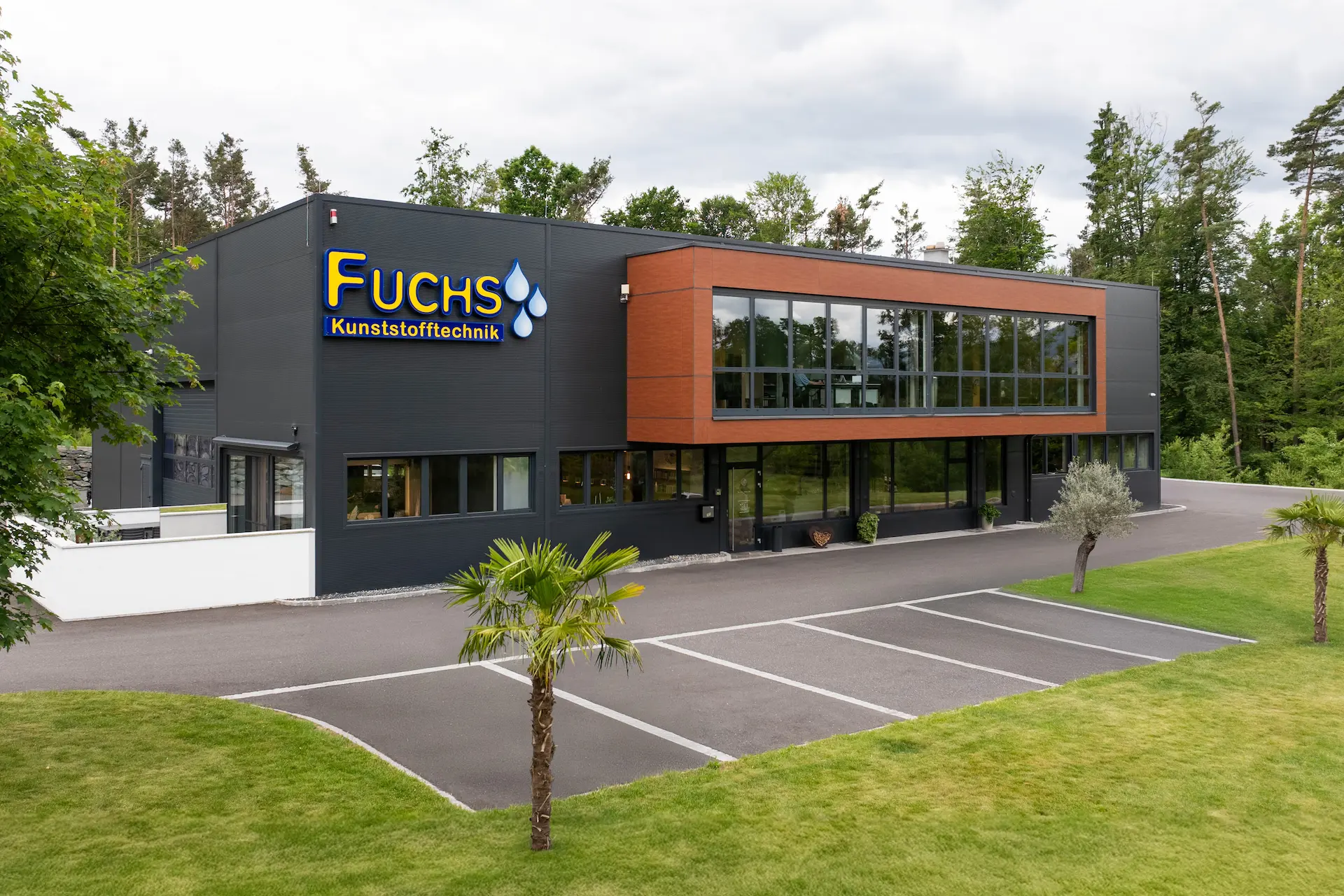 Fuchs Kunststofftechnik - Hochwertige Kunststofflösungen